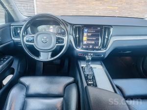 Brūns Volvo V60 2018 Rīga, ar dzinēja tilpumu 2.00 L un nobraukumu 262 tūkst. km par 15290 €, foto 7 vietnē AUTOMOTO.COM.LV