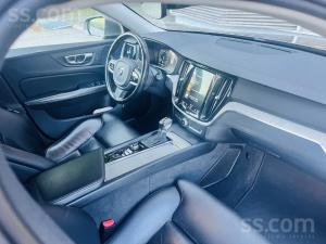 Brūns Volvo V60 2018 Rīga, ar dzinēja tilpumu 2.00 L un nobraukumu 262 tūkst. km par 15290 €, foto 8 vietnē AUTOMOTO.COM.LV