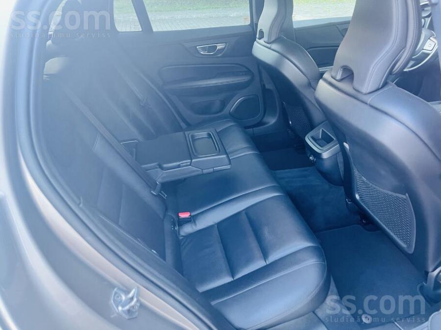 Brūns Volvo V60 2018 Rīga, ar dzinēja tilpumu 2.00 L un nobraukumu 262 tūkst. km par 15290 €, foto 11 vietnē AUTOMOTO.COM.LV