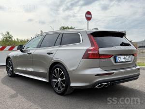 Brūns Volvo V60 2018 Liepāja, ar dzinēja tilpumu 2.00 L un nobraukumu 166 tūkst. km par 16900 €, foto 5 vietnē AUTOMOTO.COM.LV