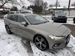 Brown Volvo V60 2019 in Riga, with an engine capacity of 2.00 L and mileage of 176 thousand km for 20550 €, photo 3 on AUTOMOTO.COM.LV