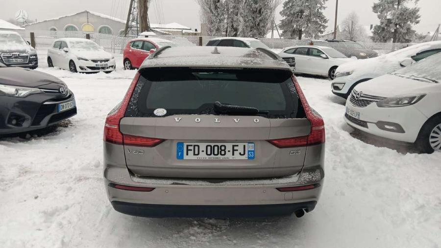 Brūns Volvo V60 2019 Tauragė, ar dzinēja tilpumu 1.97 L un nobraukumu 268 tūkst. km par 11400 €, foto 5 vietnē AUTOMOTO.COM.LV