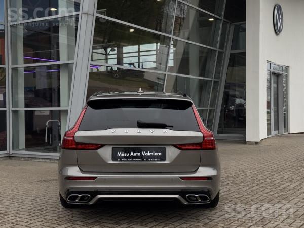 Brūns Volvo V60 2019 Valmiera, ar dzinēja tilpumu 2.00 L un nobraukumu 178 tūkst. km par 19900 €, foto 5 vietnē AUTOMOTO.COM.LV