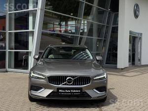 Brūns Volvo V60 2019 Valmiera, ar dzinēja tilpumu 2.00 L un nobraukumu 183 tūkst. km par 18400 €, foto 3 vietnē AUTOMOTO.COM.LV