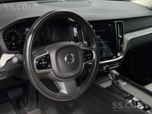 Brūns Volvo V60 2019 Valmiera, ar dzinēja tilpumu 2.00 L un nobraukumu 183 tūkst. km par 18400 €, foto 9 vietnē AUTOMOTO.COM.LV