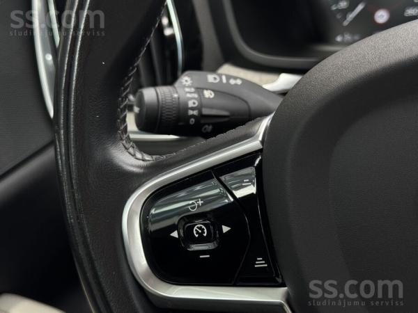 Brown Volvo V60 2019 in Valmiera, with an engine capacity of 2.00 L and mileage of 183 thousand km for 18400 €, photo 10 on AUTOMOTO.COM.LV