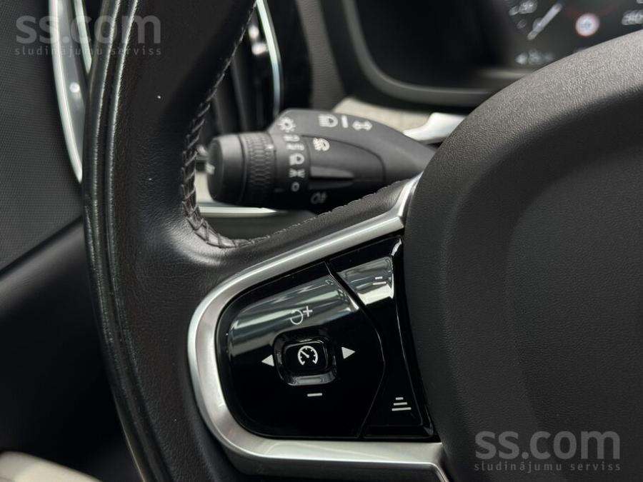 Brūns Volvo V60 2019 Valmiera, ar dzinēja tilpumu 2.00 L un nobraukumu 183 tūkst. km par 18400 €, foto 11 vietnē AUTOMOTO.COM.LV