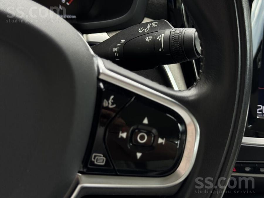 Brūns Volvo V60 2019 Valmiera, ar dzinēja tilpumu 2.00 L un nobraukumu 183 tūkst. km par 18400 €, foto 12 vietnē AUTOMOTO.COM.LV