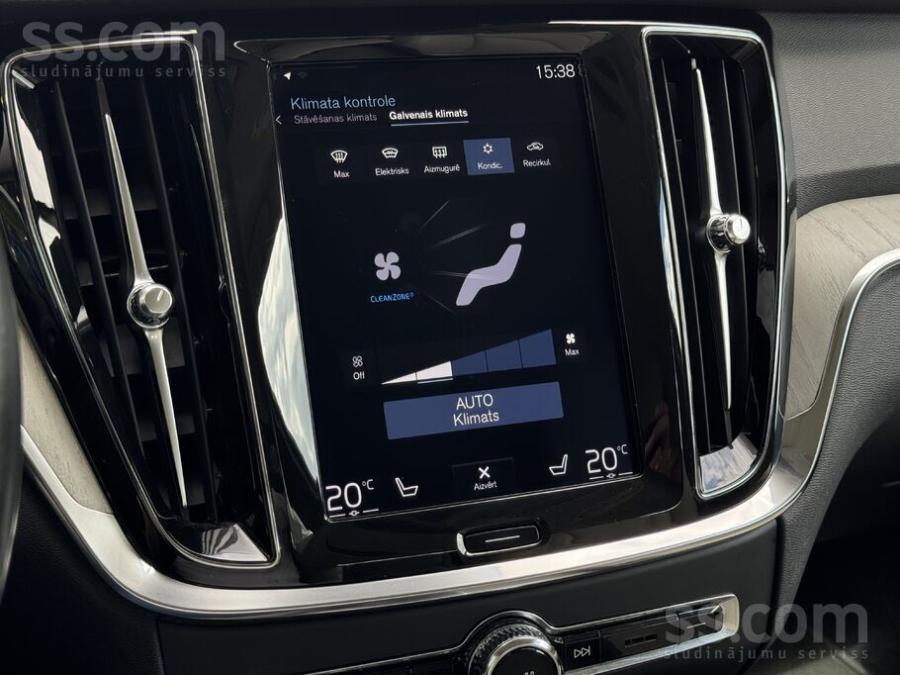 Brūns Volvo V60 2019 Valmiera, ar dzinēja tilpumu 2.00 L un nobraukumu 183 tūkst. km par 18400 €, foto 15 vietnē AUTOMOTO.COM.LV