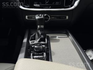 Brūns Volvo V60 2019 Valmiera, ar dzinēja tilpumu 2.00 L un nobraukumu 183 tūkst. km par 18400 €, foto 18 vietnē AUTOMOTO.COM.LV