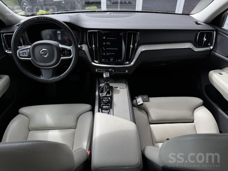 Brūns Volvo V60 2019 Valmiera, ar dzinēja tilpumu 2.00 L un nobraukumu 183 tūkst. km par 18400 €, foto 19 vietnē AUTOMOTO.COM.LV