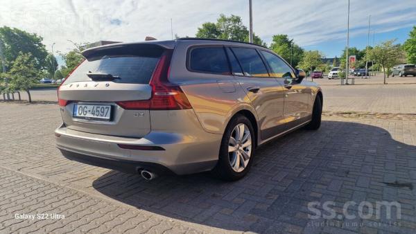Brown Volvo V60 2019 in Ventspils, with an engine capacity of 2.00 L and mileage of 183 thousand km for 16670 €, photo 5 on AUTOMOTO.COM.LV