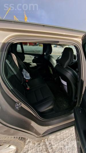 Brūns Volvo V60 2019 Ventspils, ar dzinēja tilpumu 2.00 L un nobraukumu 183 tūkst. km par 16670 €, foto 10 vietnē AUTOMOTO.COM.LV