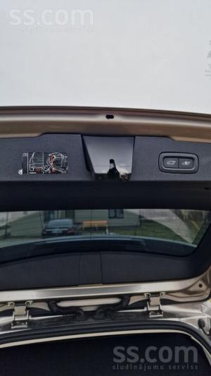 Brūns Volvo V60 2019 Ventspils, ar dzinēja tilpumu 2.00 L un nobraukumu 183 tūkst. km par 16670 €, foto 13 vietnē AUTOMOTO.COM.LV