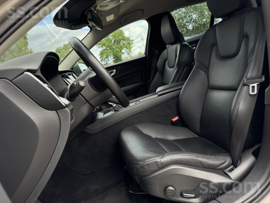 Brūns Volvo V60 2019 Valmiera, ar dzinēja tilpumu 2.00 L un nobraukumu 105 tūkst. km par 21400 €, foto 8 vietnē AUTOMOTO.COM.LV