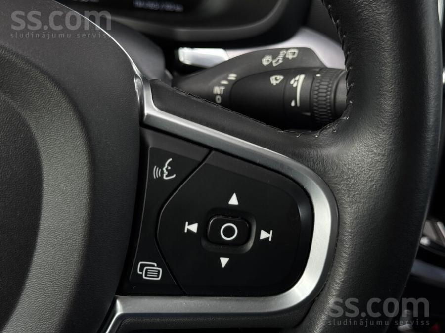 Brūns Volvo V60 2019 Valmiera, ar dzinēja tilpumu 2.00 L un nobraukumu 105 tūkst. km par 21400 €, foto 12 vietnē AUTOMOTO.COM.LV