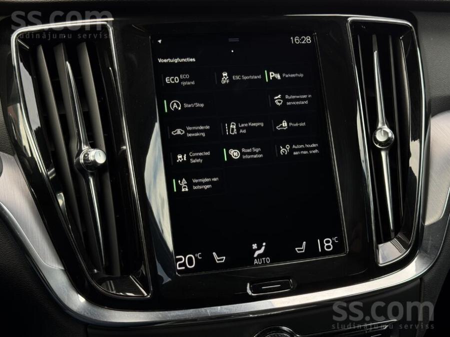 Brūns Volvo V60 2019 Valmiera, ar dzinēja tilpumu 2.00 L un nobraukumu 105 tūkst. km par 21400 €, foto 15 vietnē AUTOMOTO.COM.LV