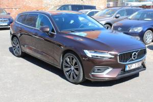 Brūns Volvo V60 2019 Liepāja, ar dzinēja tilpumu 2.00 L un nobraukumu 197 tūkst. km par 16200 €, foto  vietnē AUTOMOTO.COM.LV