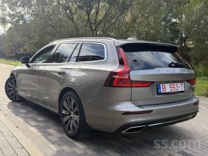 Brūns Volvo V60 2019 Rēzekne, ar dzinēja tilpumu 2.00 L un nobraukumu 260 tūkst. km par 12990 €, foto 5 vietnē AUTOMOTO.COM.LV