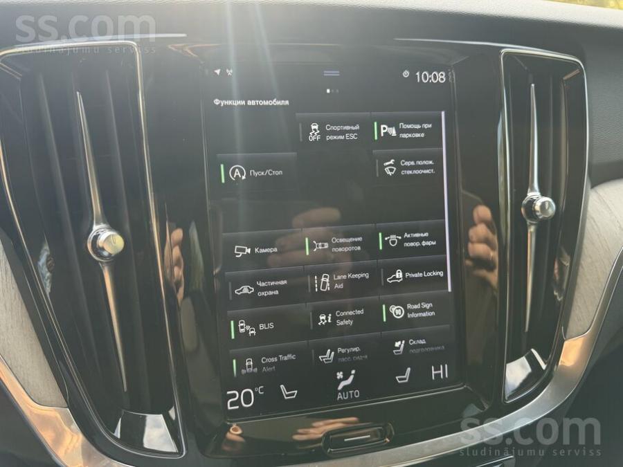 Brūns Volvo V60 2019 Rēzekne, ar dzinēja tilpumu 2.00 L un nobraukumu 260 tūkst. km par 12990 €, foto 14 vietnē AUTOMOTO.COM.LV