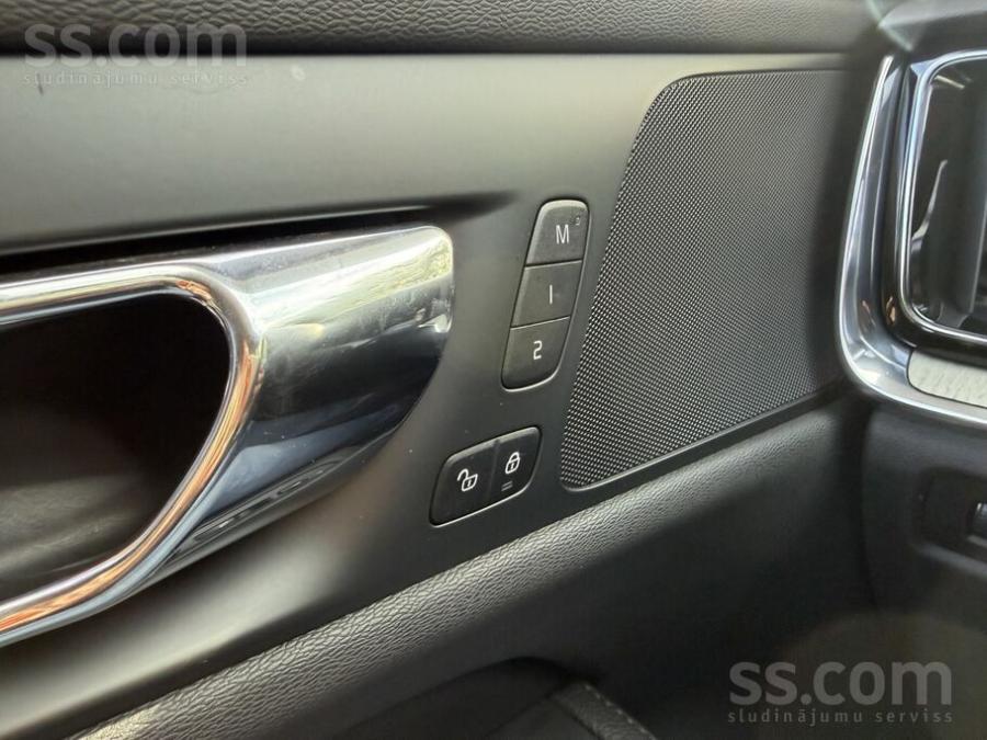 Brūns Volvo V60 2019 Rēzekne, ar dzinēja tilpumu 2.00 L un nobraukumu 260 tūkst. km par 12990 €, foto 21 vietnē AUTOMOTO.COM.LV