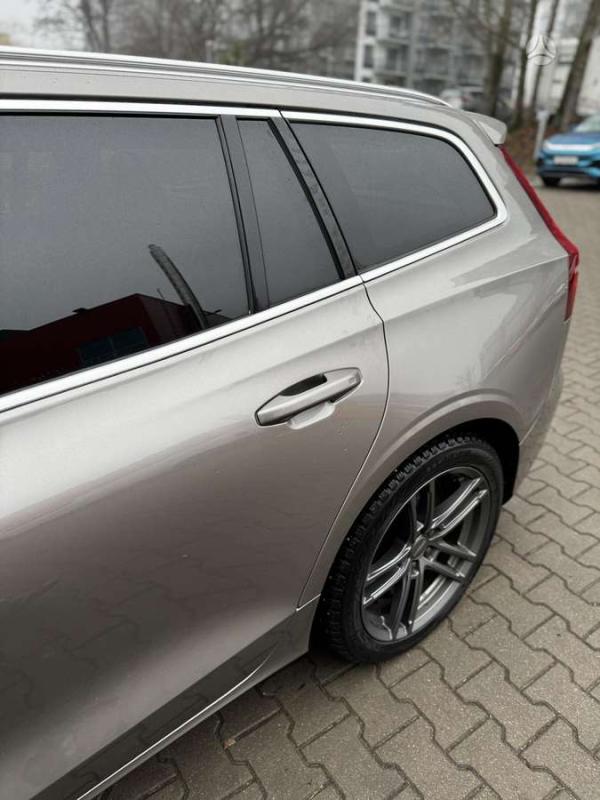 Brūns Volvo V60 2020 Viļņa, ar dzinēja tilpumu 1.97 L un nobraukumu 102 tūkst. km par 28500 €, foto 6 vietnē AUTOMOTO.COM.LV