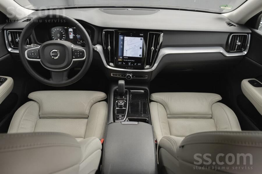 Brūns Volvo V60 2021 Jelgava, ar dzinēja tilpumu 2.00 L un nobraukumu 201 tūkst. km par 21000 €, foto 23 vietnē AUTOMOTO.COM.LV