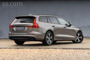 Brūns Volvo V60 2021 Jelgava, ar dzinēja tilpumu 2.00 L un nobraukumu 184 tūkst. km par 17000 €, foto 5 vietnē AUTOMOTO.COM.LV