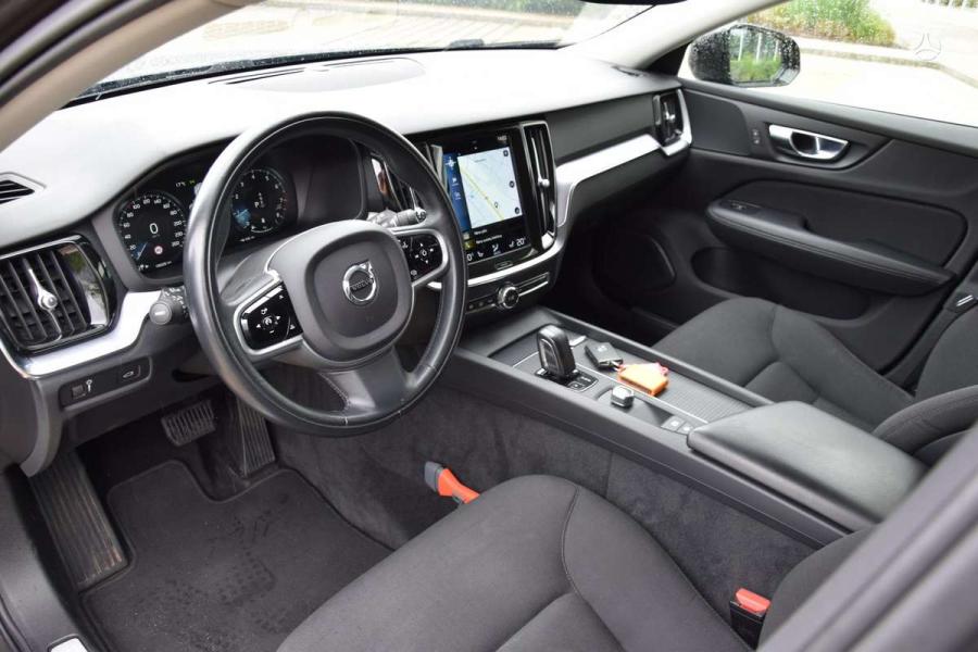 Brūns Volvo V60 2021 Viļņa, ar dzinēja tilpumu 1.97 L un nobraukumu 195 tūkst. km par 16700 €, foto 19 vietnē AUTOMOTO.COM.LV