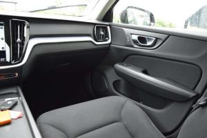 Brūns Volvo V60 2021 Viļņa, ar dzinēja tilpumu 1.97 L un nobraukumu 195 tūkst. km par 16700 €, foto 26 vietnē AUTOMOTO.COM.LV