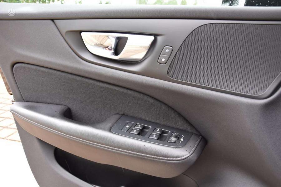Brūns Volvo V60 2021 Viļņa, ar dzinēja tilpumu 1.97 L un nobraukumu 195 tūkst. km par 16700 €, foto 30 vietnē AUTOMOTO.COM.LV