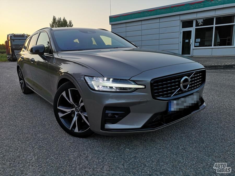Brūns Volvo V60 2021 Jurbarkas, ar dzinēja tilpumu 2.00 L un nobraukumu 100 tūkst. km par 18900 €, foto 4 vietnē AUTOMOTO.COM.LV
