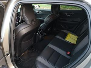 Brūns Volvo V60 2021 Jurbarkas, ar dzinēja tilpumu 2.00 L un nobraukumu 100 tūkst. km par 18900 €, foto 13 vietnē AUTOMOTO.COM.LV