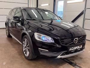 Melns Volvo V60 Cross Country 2018 Viļņa, ar dzinēja tilpumu 1.97 L un nobraukumu 201 tūkst. km par 11979 €, foto 4 vietnē AUTOMOTO.COM.LV