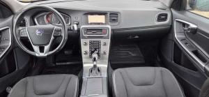 Melns Volvo V60 Cross Country 2018 Viļņa, ar dzinēja tilpumu 2.00 L un nobraukumu 305 tūkst. km par 9600 €, foto 11 vietnē AUTOMOTO.COM.LV