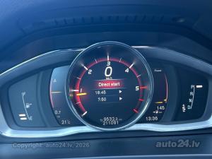 Black Volvo V60 Cross Country 2018 in Tallinn, with an engine capacity of 2.00 L and mileage of 211 thousand km for 14999 €, photo 22 on AUTOMOTO.COM.LV