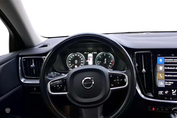 Melns Volvo V60 Cross Country 2019 Klaipėda, ar dzinēja tilpumu 1.97 L un nobraukumu 198 tūkst. km par 19000 €, foto 11 vietnē AUTOMOTO.COM.LV