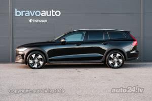 Melns Volvo V60 Cross Country 2019 Tartu, ar dzinēja tilpumu 2.00 L un nobraukumu 162 tūkst. km par 25900 €, foto 5 vietnē AUTOMOTO.COM.LV