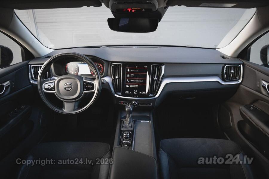 Melns Volvo V60 Cross Country 2019 Tartu, ar dzinēja tilpumu 2.00 L un nobraukumu 162 tūkst. km par 25900 €, foto 9 vietnē AUTOMOTO.COM.LV