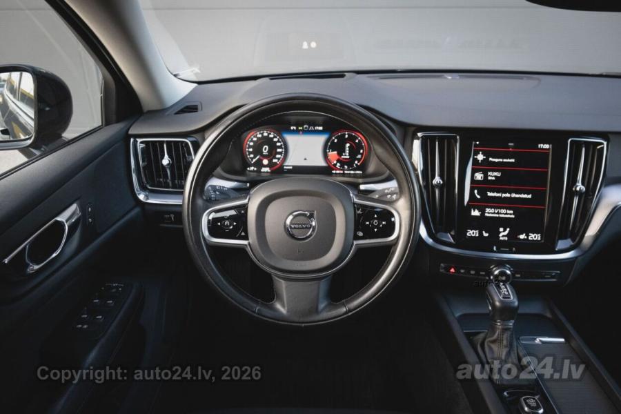 Melns Volvo V60 Cross Country 2019 Tartu, ar dzinēja tilpumu 2.00 L un nobraukumu 162 tūkst. km par 25900 €, foto 10 vietnē AUTOMOTO.COM.LV