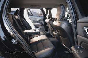 Melns Volvo V60 Cross Country 2019 Tartu, ar dzinēja tilpumu 2.00 L un nobraukumu 162 tūkst. km par 25900 €, foto 14 vietnē AUTOMOTO.COM.LV