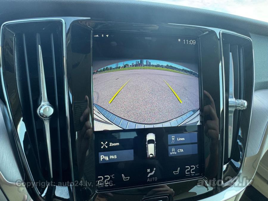 Melns Volvo V60 Cross Country 2019 Tallina, ar dzinēja tilpumu 2.00 L un nobraukumu 130 tūkst. km par 28500 €, foto 21 vietnē AUTOMOTO.COM.LV