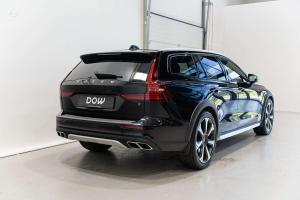 Черный Вольво V60 Cross Country 2020 в Вильнюс, объемом двигателя 1.97 л и пробегом 125 тыс. км за 28900 €, фото 6 на AUTOMOTO.COM.LV