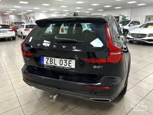 Melns Volvo V60 Cross Country 2021 Kauņa, ar dzinēja tilpumu 0.00 L un nobraukumu 94 tūkst. km par 33275 €, foto 4 vietnē AUTOMOTO.COM.LV