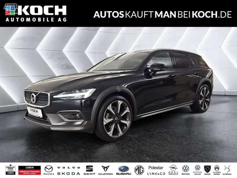 Melns Volvo V60 Cross Country 2021 Kauņa, ar dzinēja tilpumu 2.00 L un nobraukumu 94 tūkst. km par 32587 €, foto 1 vietnē AUTOMOTO.COM.LV