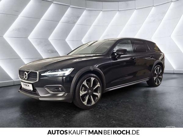 Melns Volvo V60 Cross Country 2021 Kauņa, ar dzinēja tilpumu 2.00 L un nobraukumu 94 tūkst. km par 32587 €, foto 3 vietnē AUTOMOTO.COM.LV