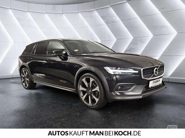 Melns Volvo V60 Cross Country 2021 Kauņa, ar dzinēja tilpumu 2.00 L un nobraukumu 94 tūkst. km par 32587 €, foto 6 vietnē AUTOMOTO.COM.LV