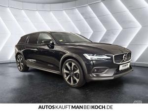Melns Volvo V60 Cross Country 2021 Kauņa, ar dzinēja tilpumu 2.00 L un nobraukumu 94 tūkst. km par 32587 €, foto 6 vietnē AUTOMOTO.COM.LV