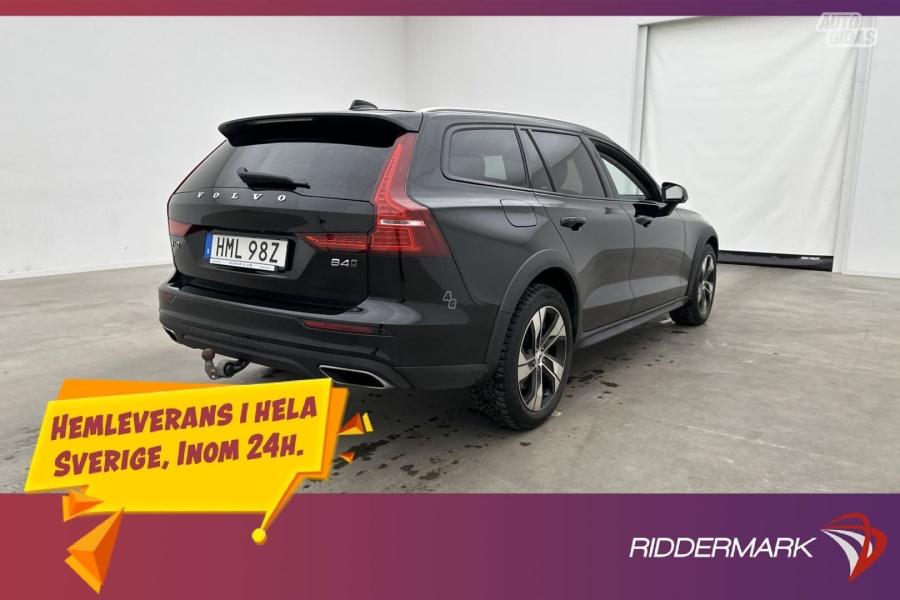 Black Volvo V60 Cross Country 2021 in Kaunas, with an engine capacity of 0.00 L and mileage of 94 thousand km for 35146 €, photo 4 on AUTOMOTO.COM.LV