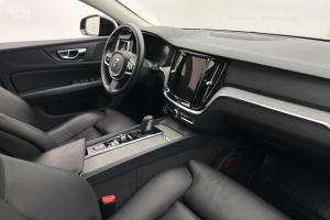 Black Volvo V60 Cross Country 2021 in Kaunas, with an engine capacity of 0.00 L and mileage of 94 thousand km for 35146 €, photo 23 on AUTOMOTO.COM.LV